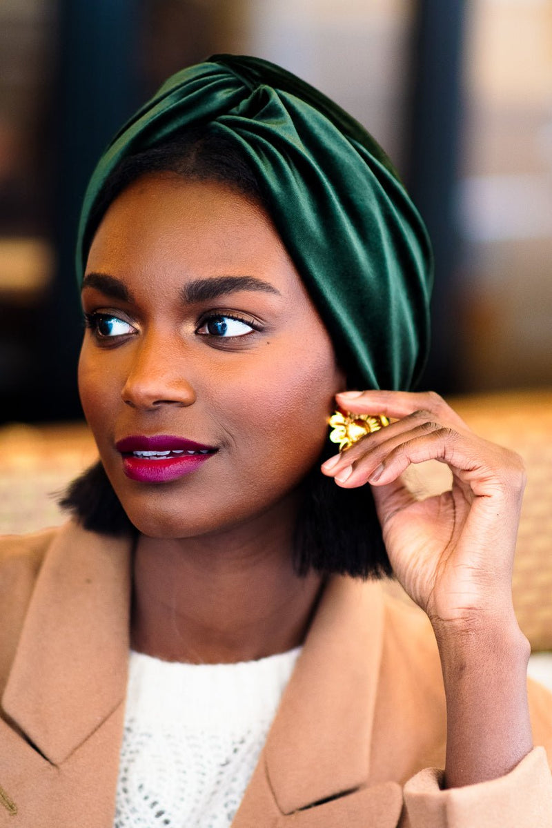 READY-TO-WEAR GREEN VELVET TURBAN CAP – Indira de paris