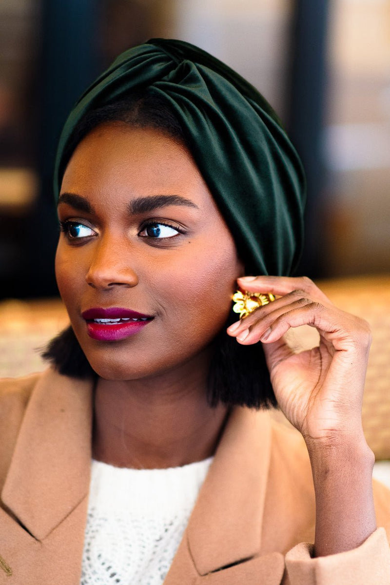READY-TO-WEAR GREEN VELVET TURBAN CAP – Indira de paris